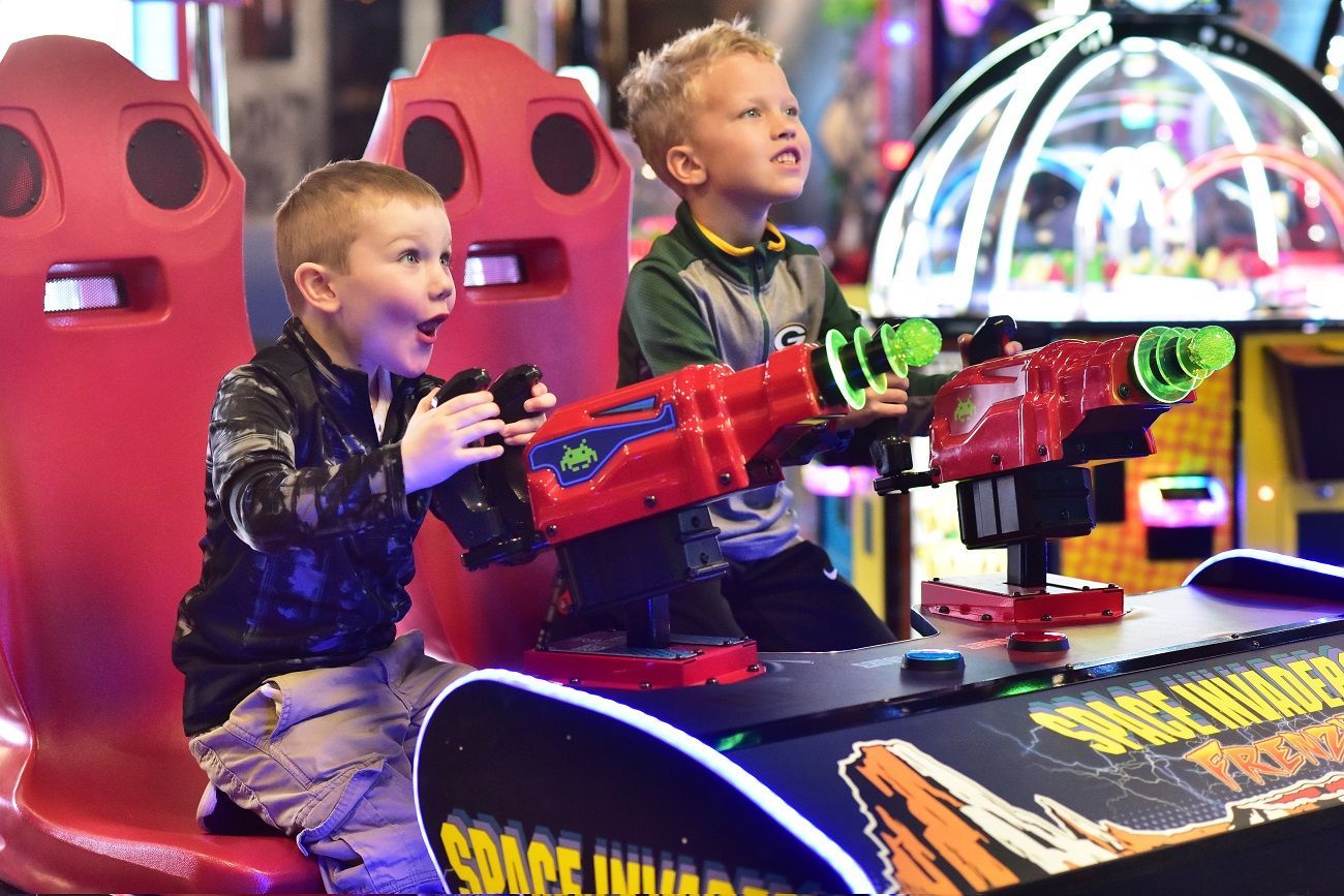 Wild Fun Zone | Arcade, Laser Tag & Mini Golf in Downtown Wisconsin Dells